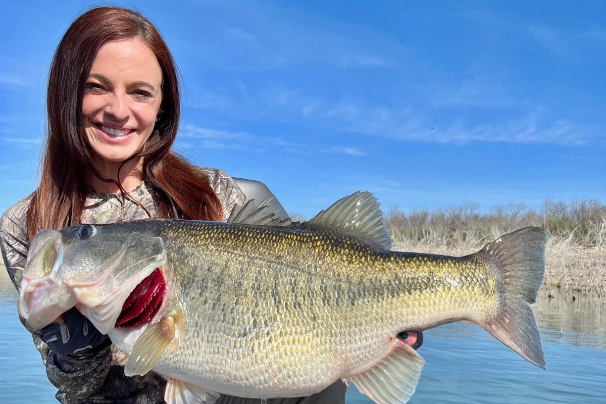 Everything’s Bigger in Texas: Angler Lands World-Record Largemouth Bas ...